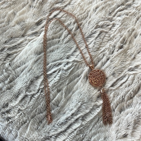Charming Charlie | Jewelry | Charming Charlies Rose Gold Necklace ...